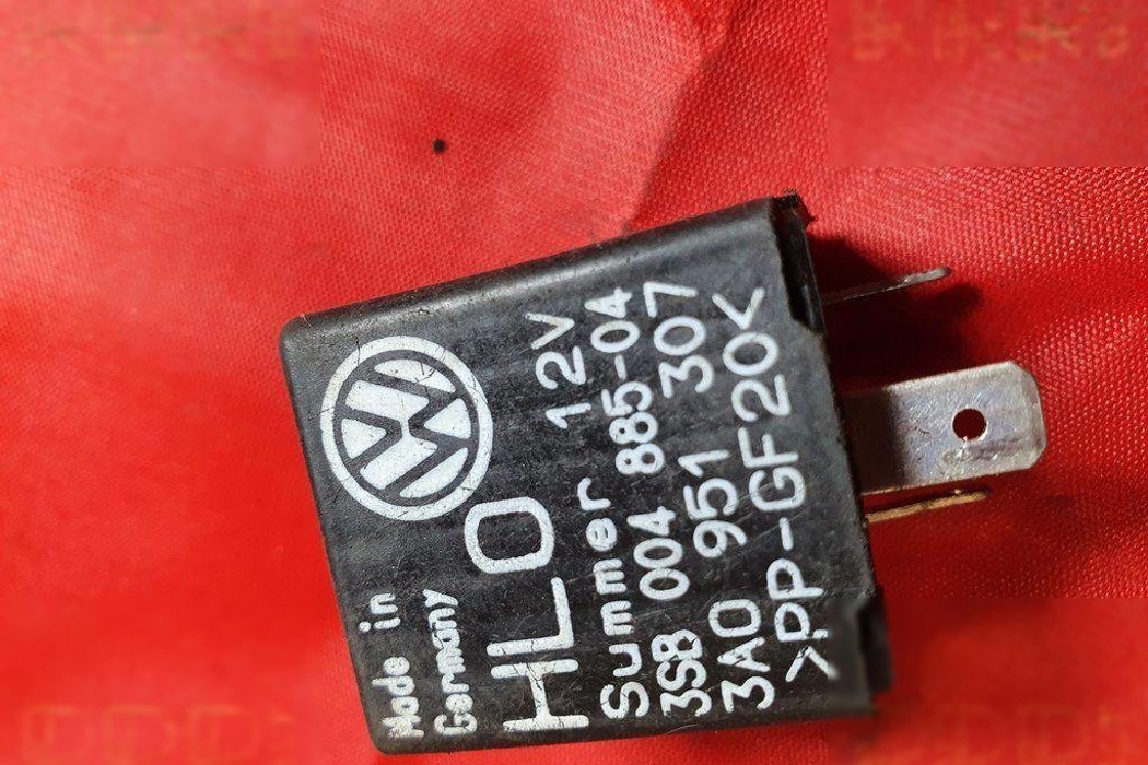 VW GOLF IV (1J1) Rėlė 3SB00488504, 3A0951307 17467584 - Naudotos dalys ...