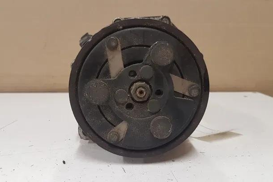 VOLKSWAGEN Golf 4 generation (1997-2006) Air Condition Pump R134A,1080F ...